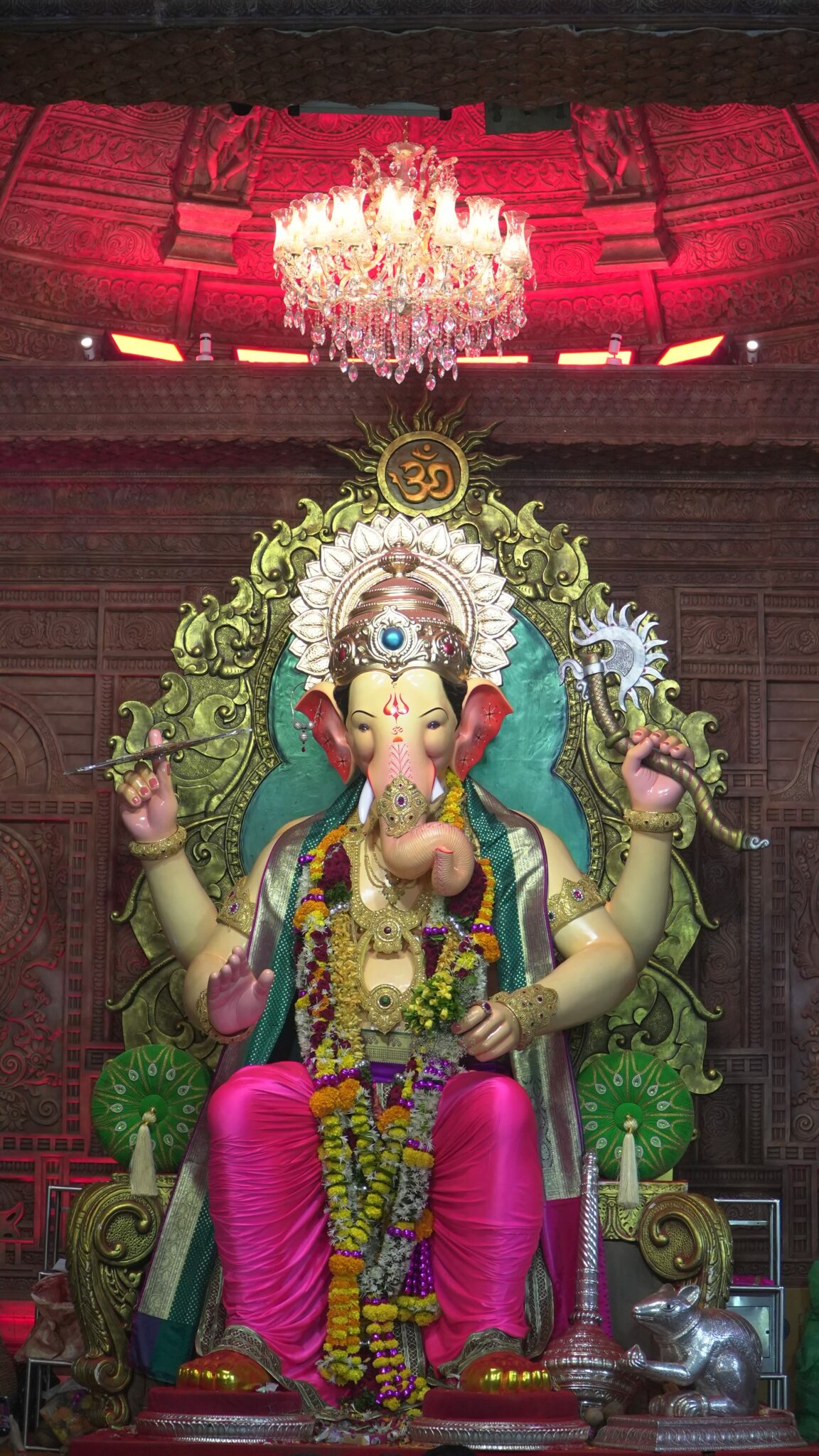 Pitambar 2022 - Lalbaugcha Raja Sarvajanik Ganeshotsav Mandal