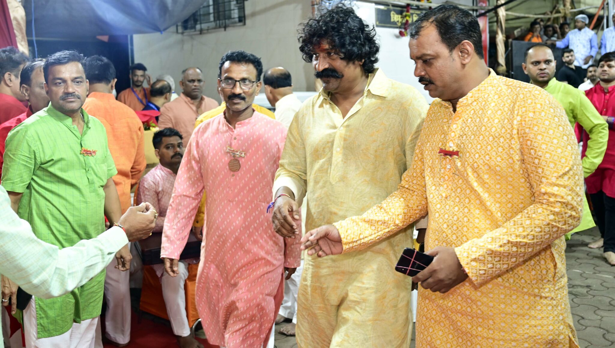Pan Supari Ceremony - Lalbaugcha Raja Sarvajanik Ganeshotsav Mandal