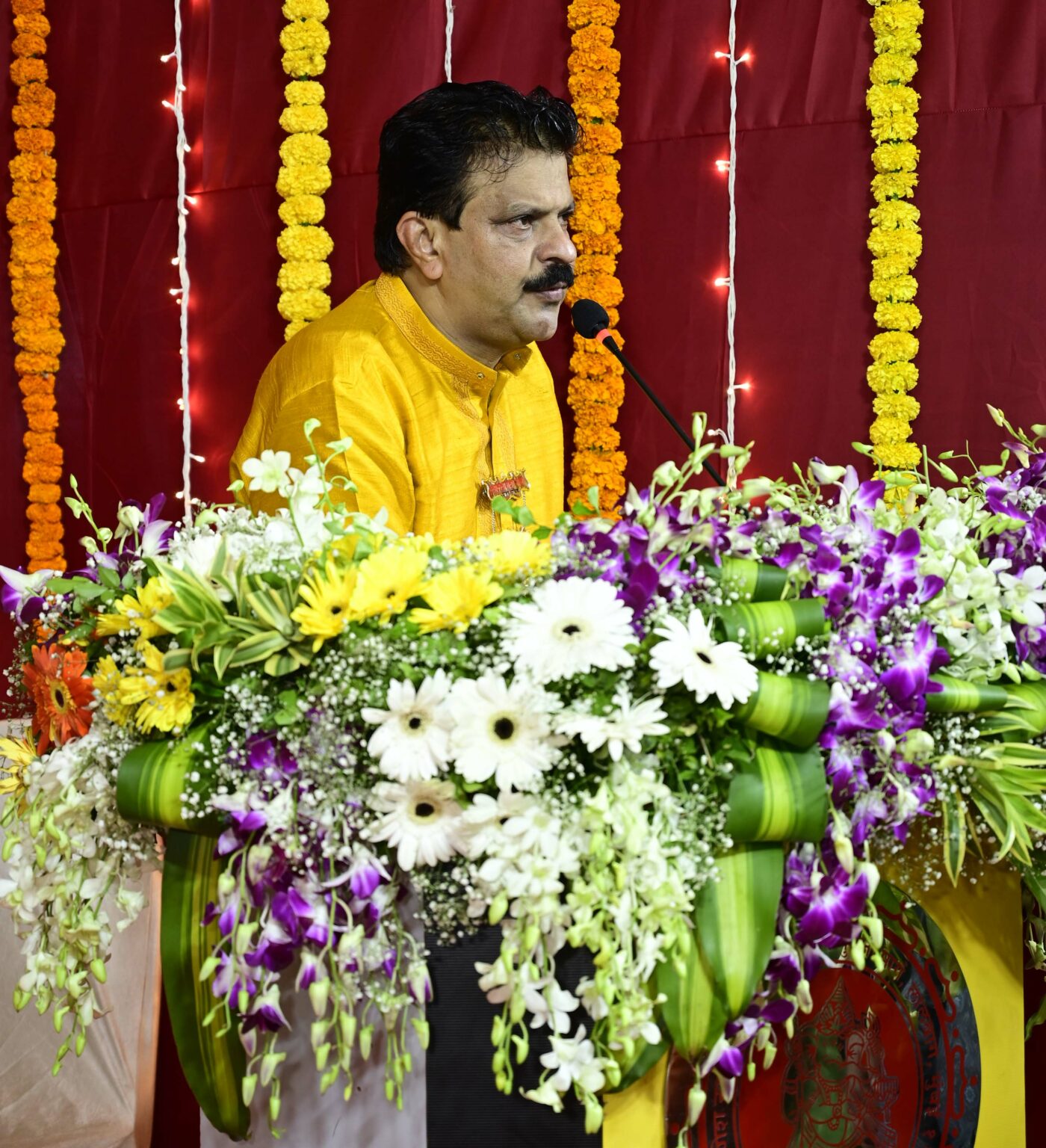 Pan Supari Ceremony - Lalbaugcha Raja Sarvajanik Ganeshotsav Mandal