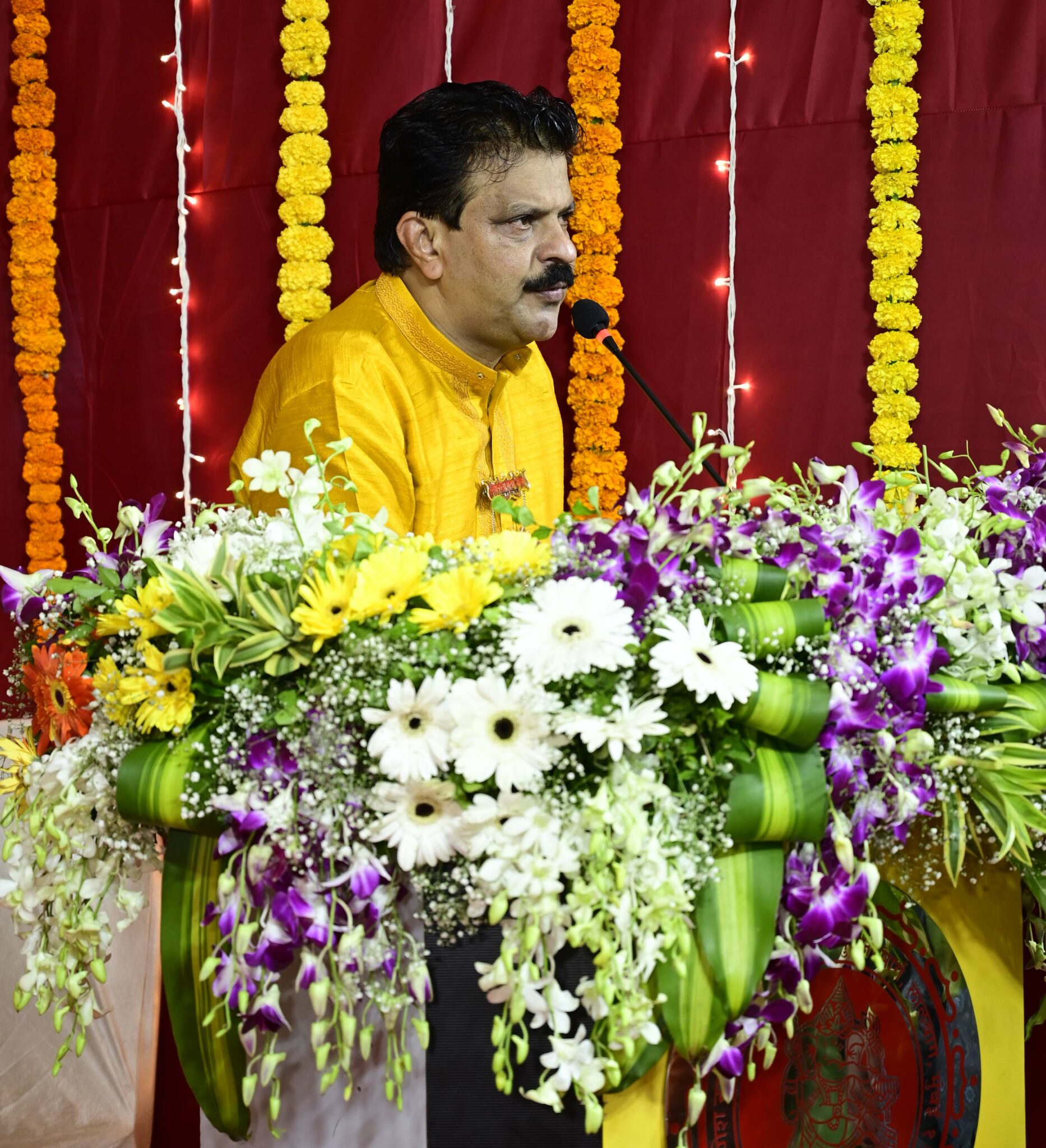 Pan Supari Ceremony - Lalbaugcha Raja Sarvajanik Ganeshotsav Mandal